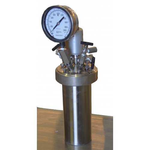 Parr 2 Liter Stainless Steel Reactor 1900 PSI